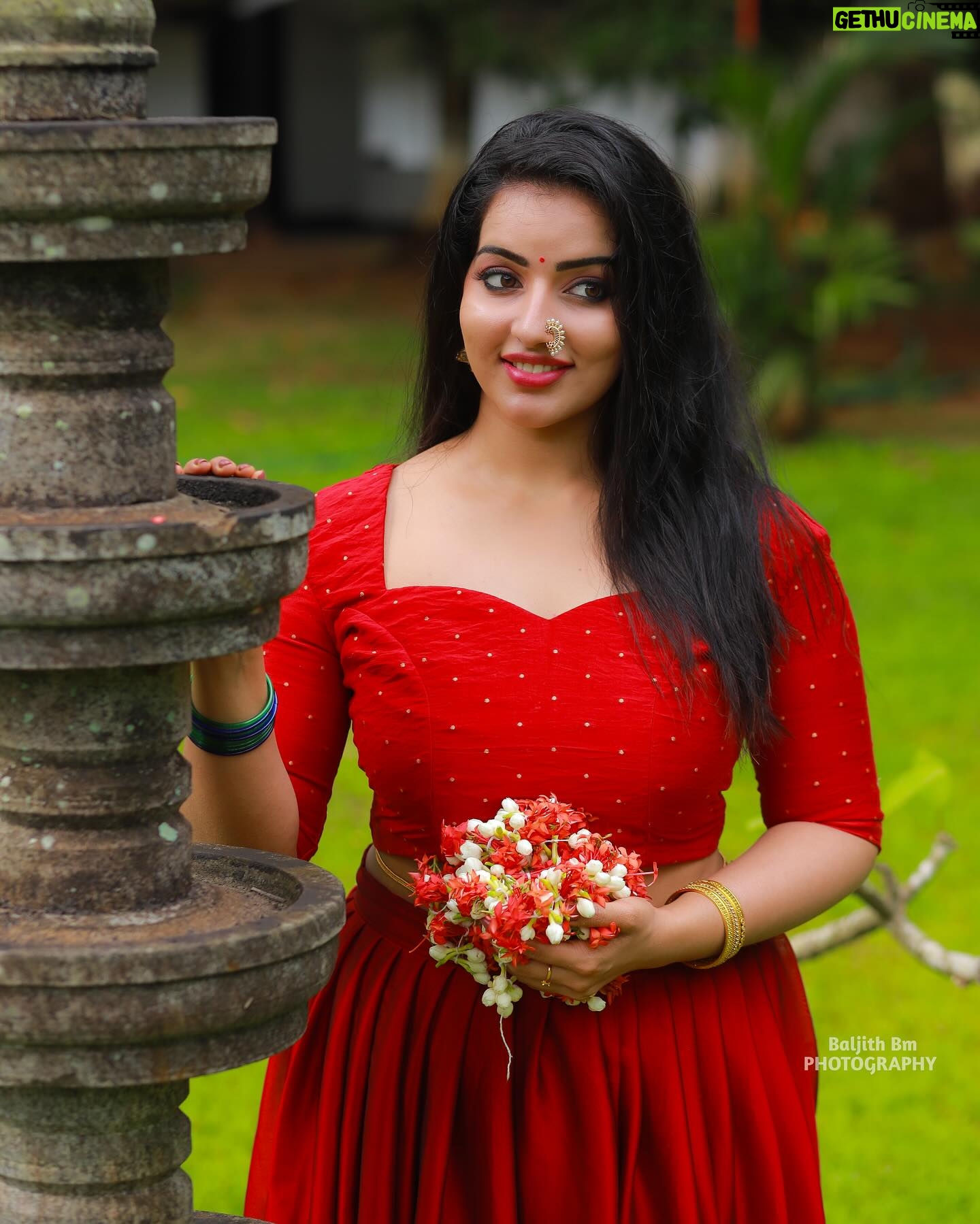 Actress Malavika Menon HD Instagram Photos and Wallpapers September 2024 | Gethu Cinema