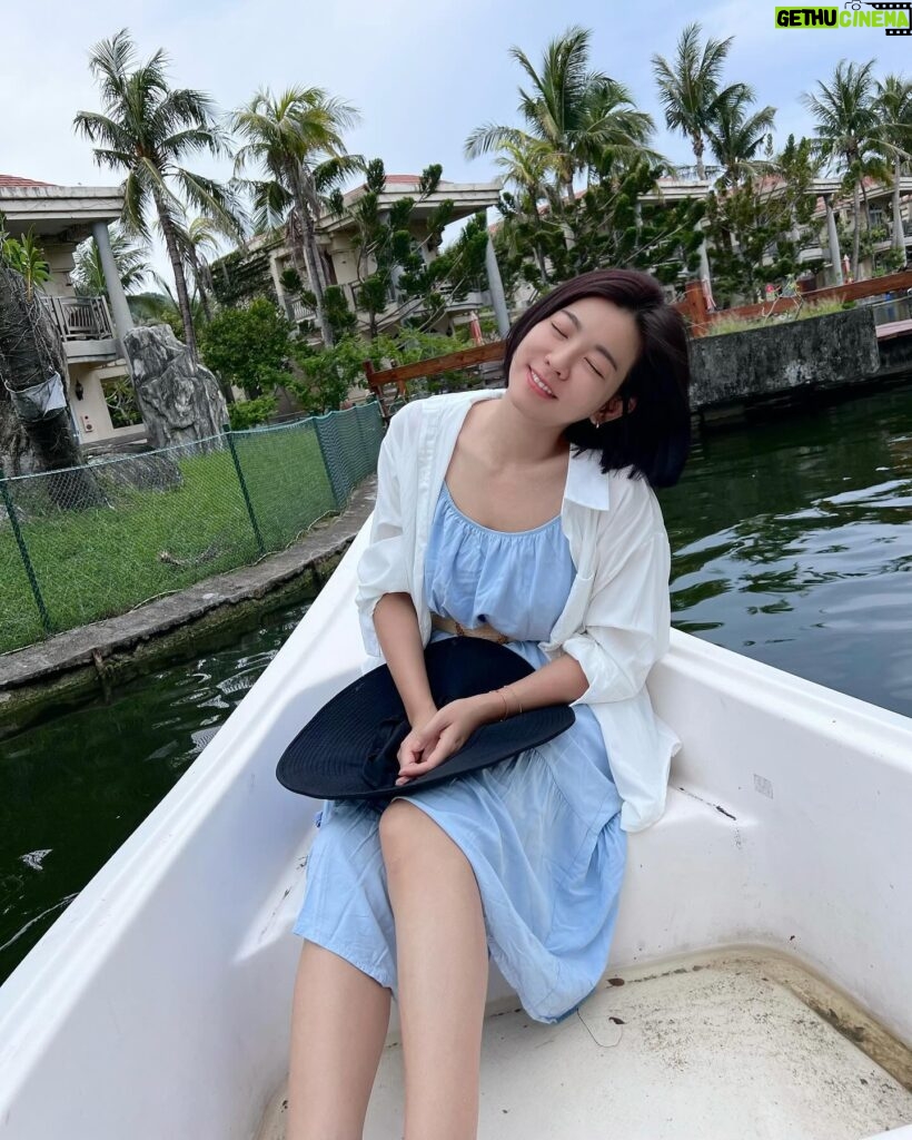 Actress Mini Chao HD Instagram Photos and Wallpapers August 2024 | Gethu Cinema