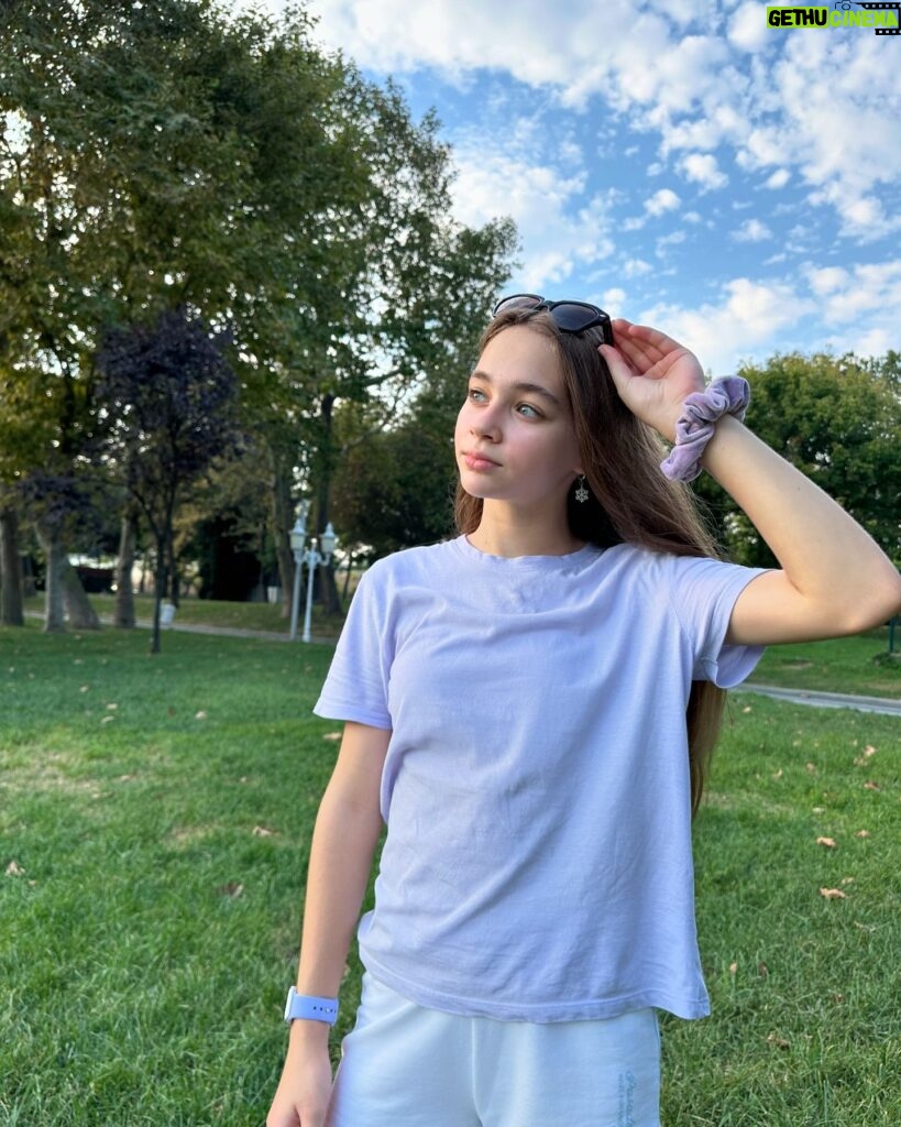 Actress Nisa Sofiya Aksongur HD Photos and Wallpapers September 2024 | Gethu Cinema