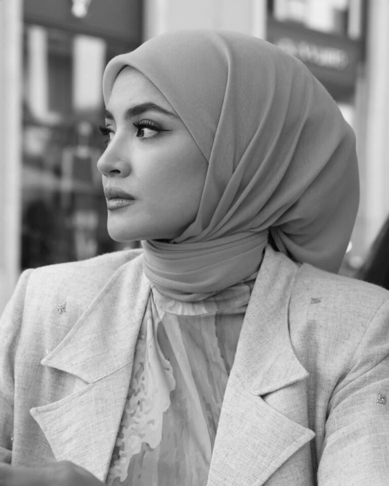 The Most Liked Instagram Photos of Nur Fazura: A Top 10 Showcase!