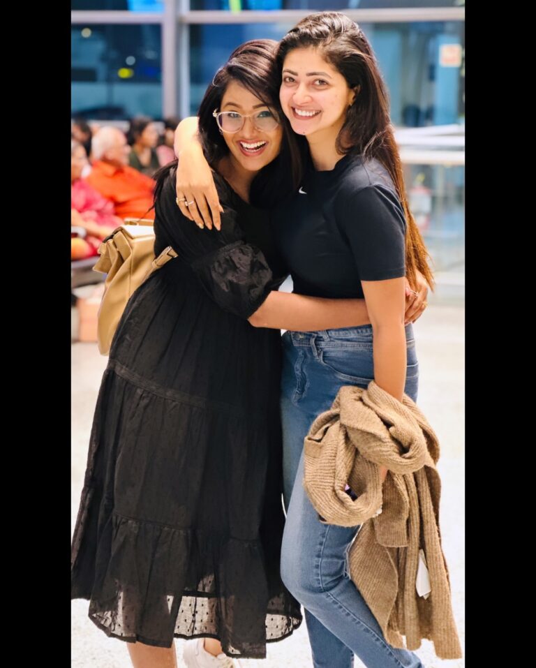 Top 10 Memorable Instagram Photos of Pallavi Gowda