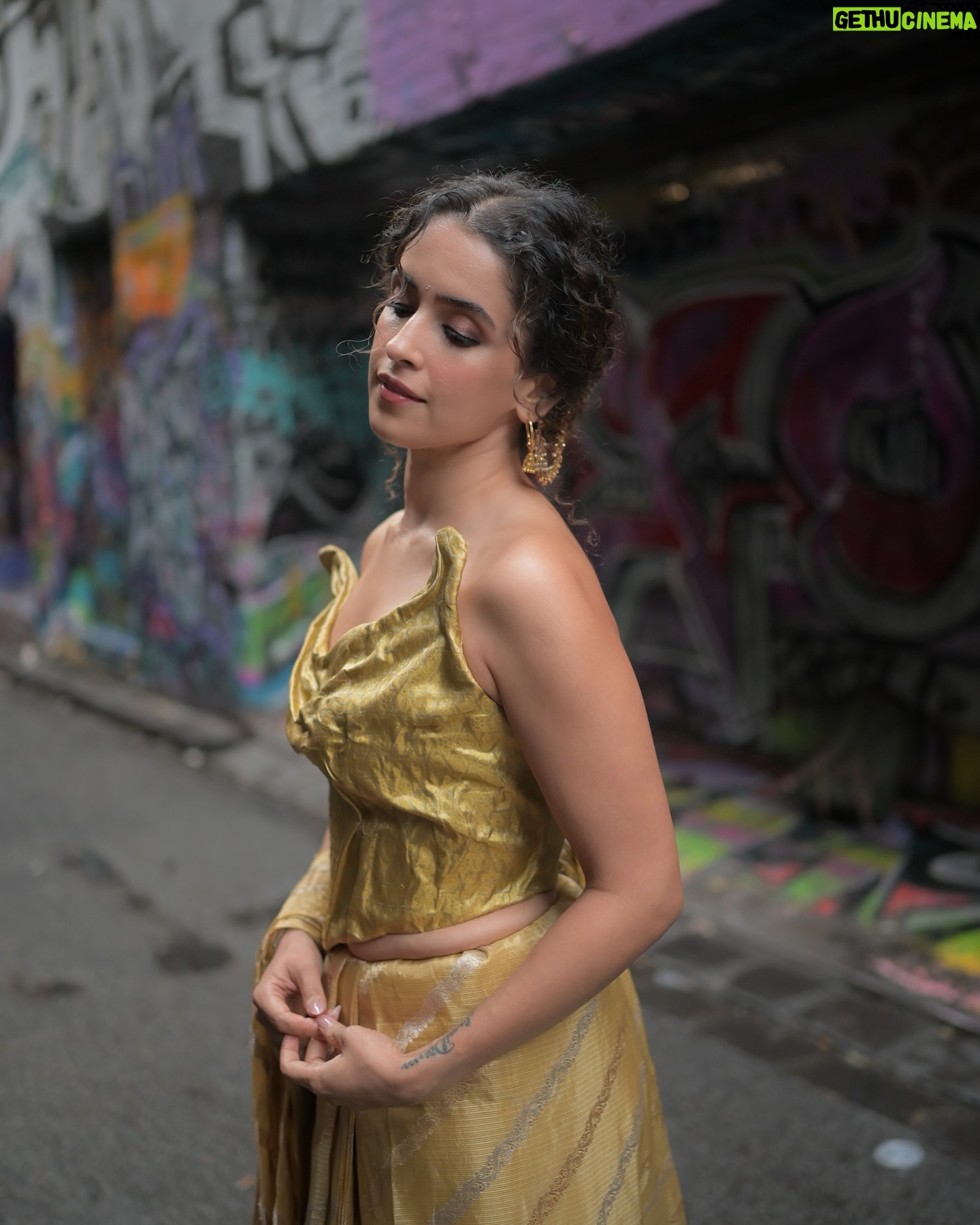 Actress Sanya Malhotra HD Photos and Wallpapers December 2024 | Gethu ...
