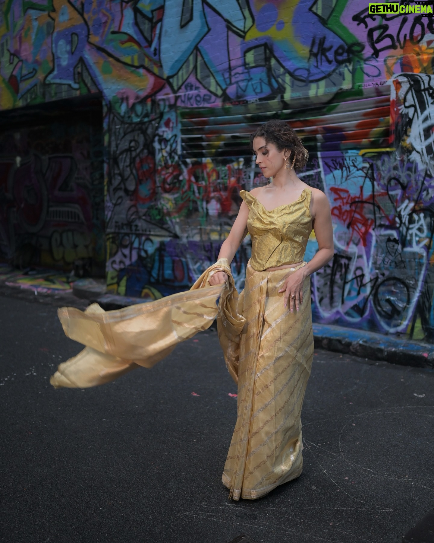 Actress Sanya Malhotra HD Photos and Wallpapers December 2024 | Gethu ...