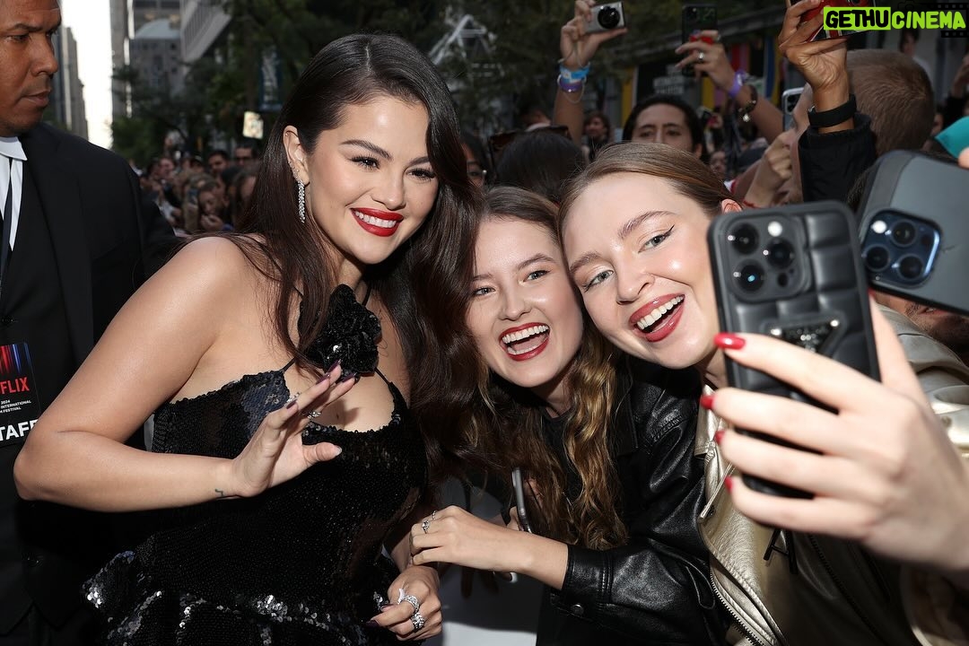 Actress Selena Gomez HD Photos and Wallpapers November 2024 | Gethu Cinema