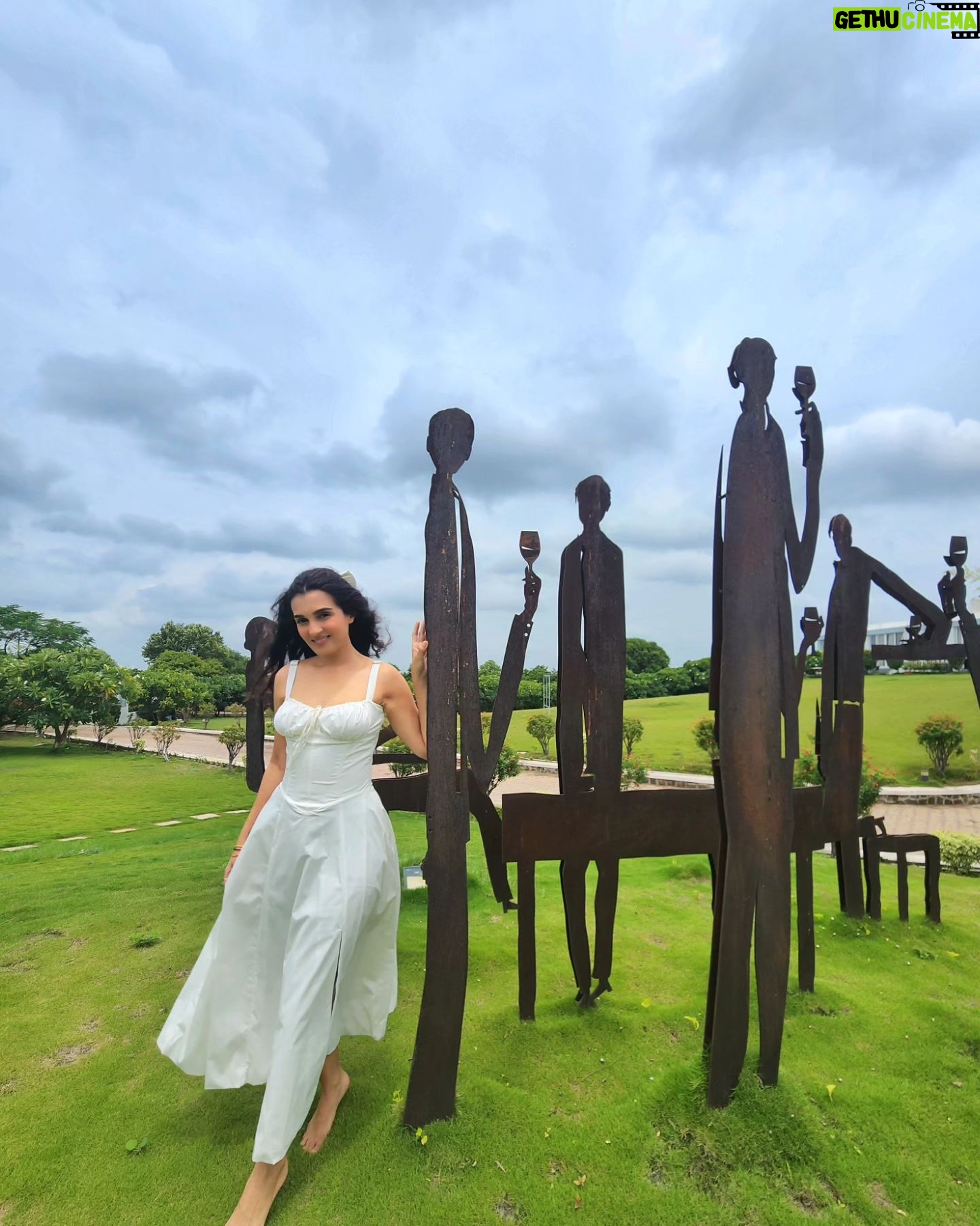 Actress Shiny Doshi HD Photos and Wallpapers November 2024 | Gethu Cinema