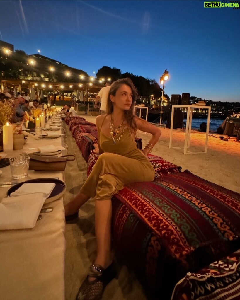 Actress Sibel Aytan HD Photos and Wallpapers December 2024 | Gethu Cinema