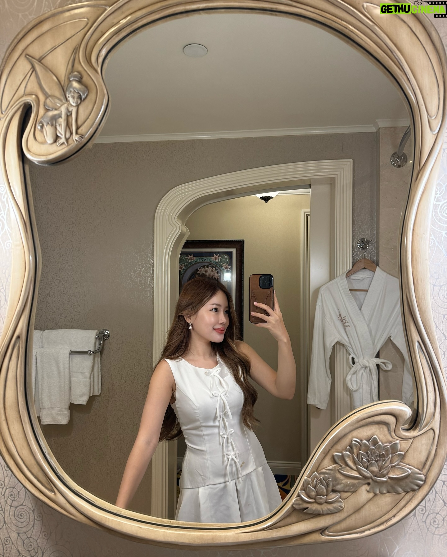 Actress Stella Lee HD Photos and Wallpapers September 2024 | Gethu Cinema