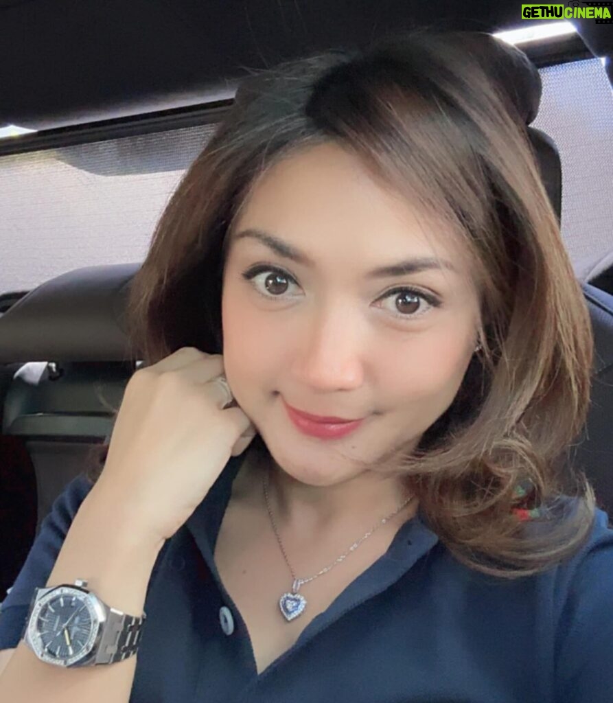 Actress Wiwid Gunawan HD Instagram Photos and Wallpapers August 2024 ...