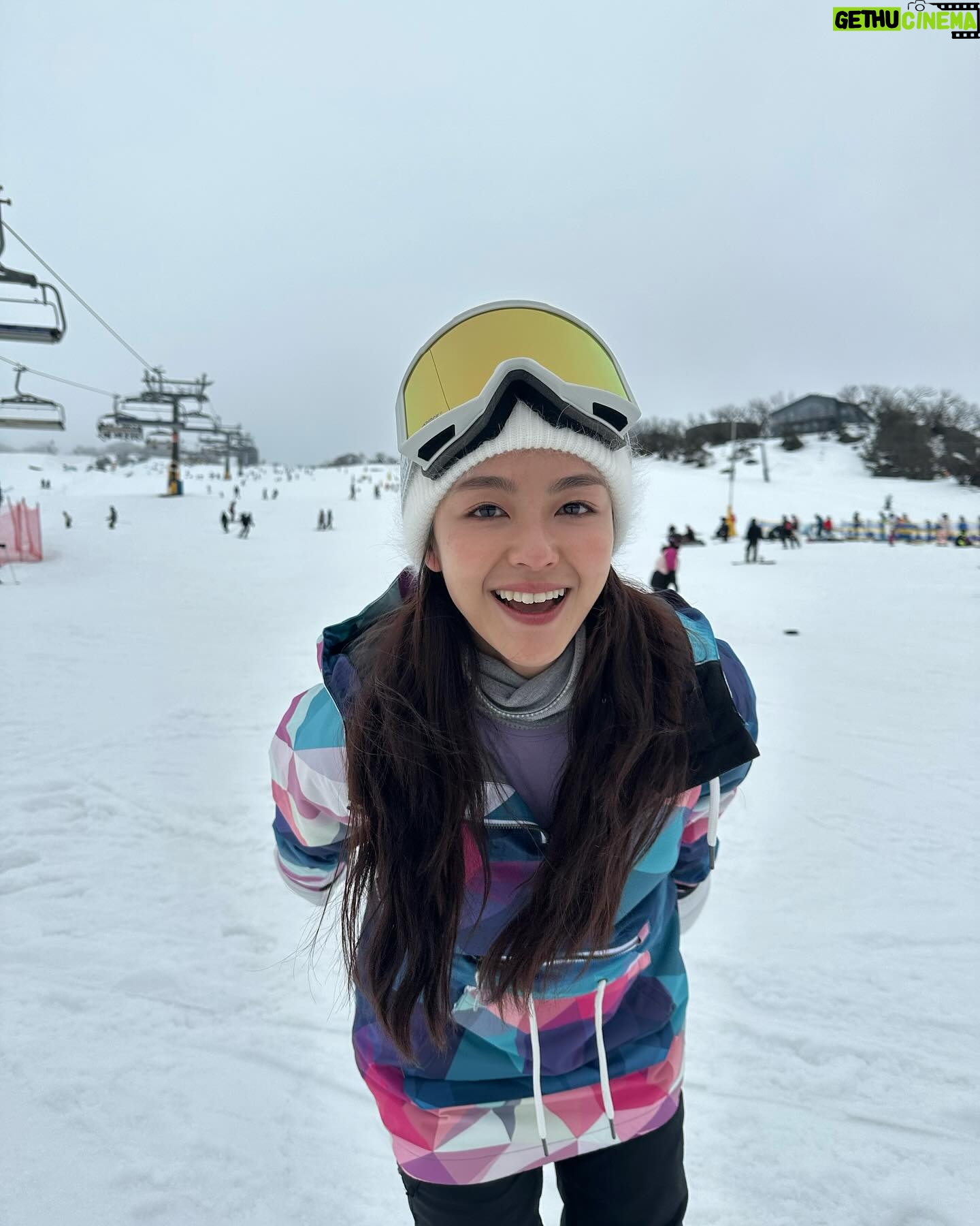 Actress Yun Liu HD Photos and Wallpapers August 2024 | Gethu Cinema