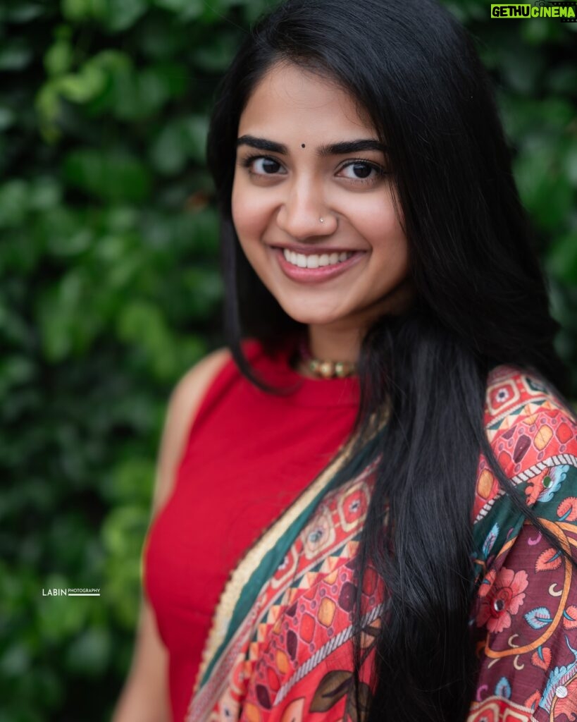 Actress Malavika Manoj HD Photos and Wallpapers February 2025 | Gethu ...