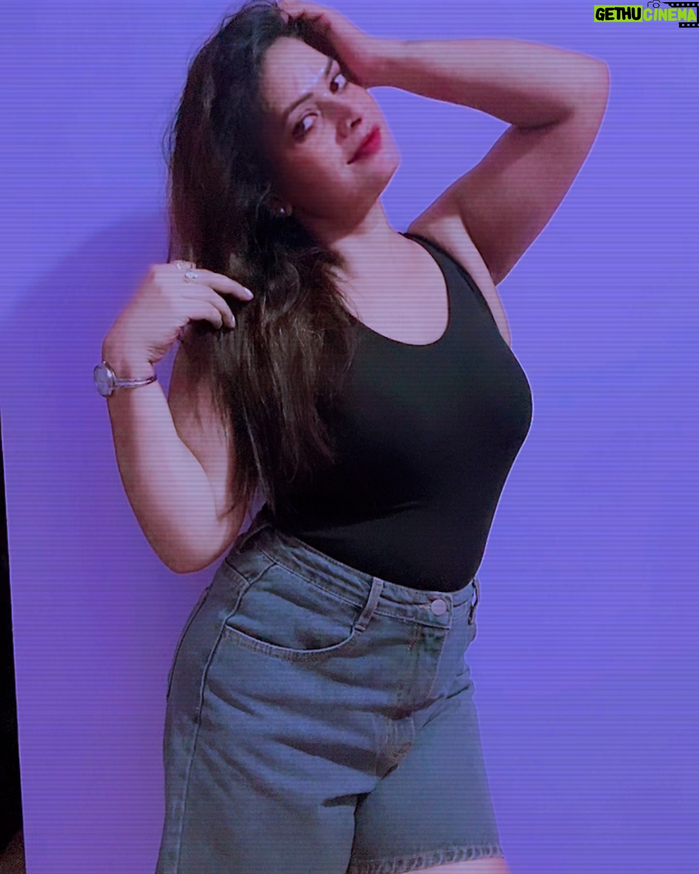 Actress Malvika Tomar HD Photos and Wallpapers October 2024 | Gethu Cinema