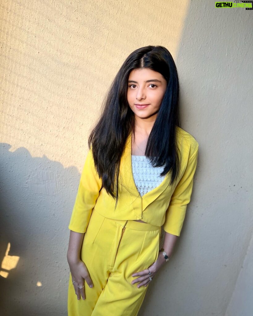 Actress Myra Singh HD Photos and Wallpapers June 2023 | Gethu Cinema