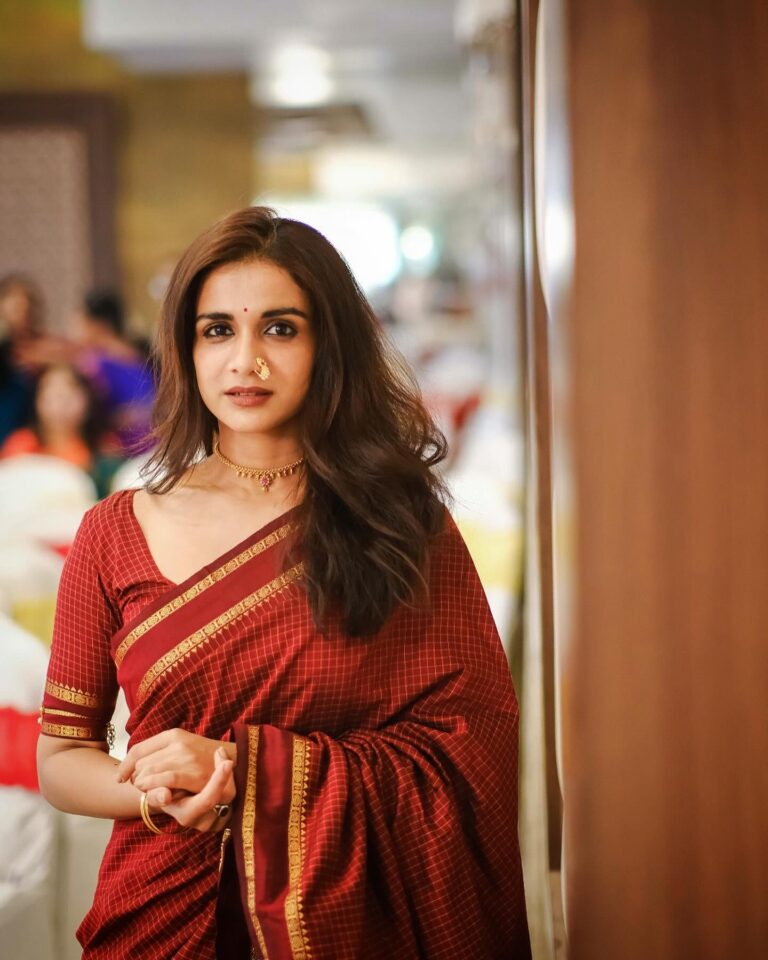 Top 10 Instagram Hits from Resham Shrivardhan