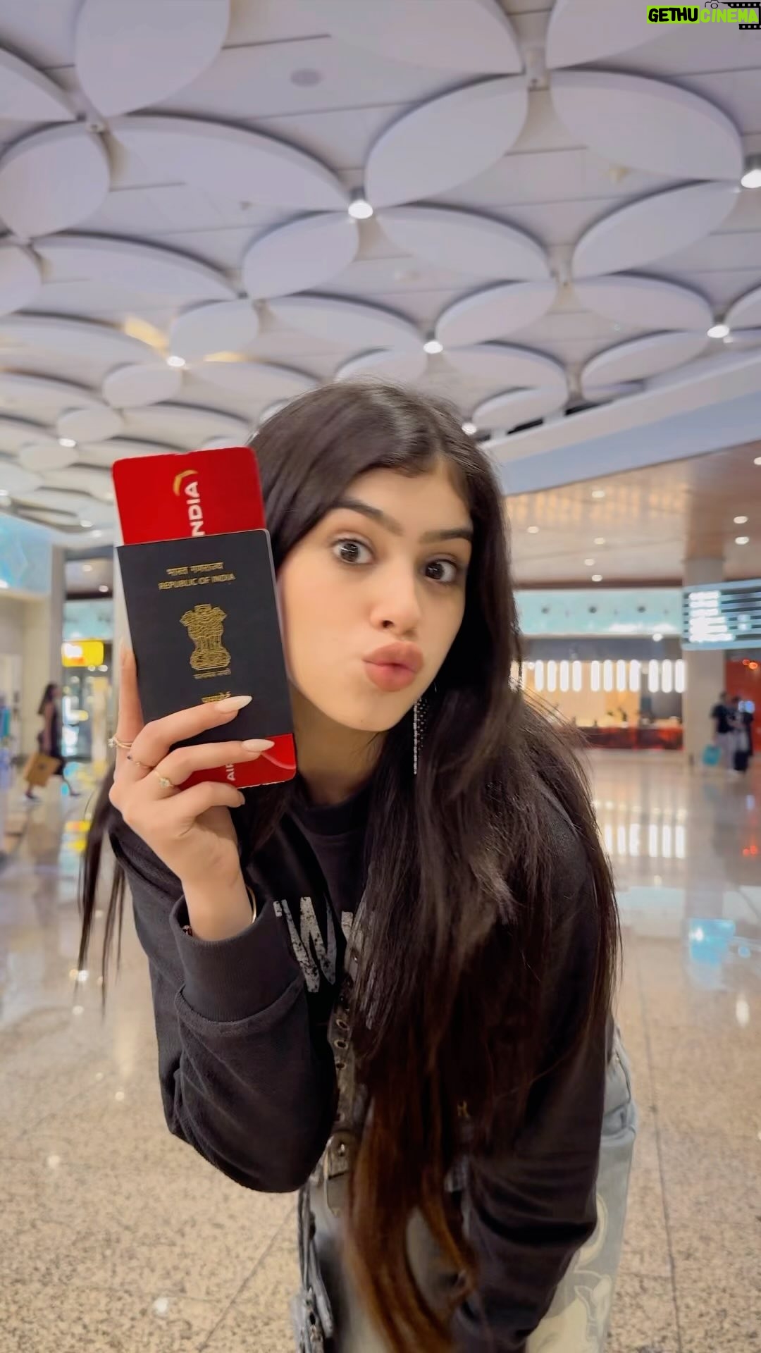 Actress Riva Arora HD Photos and Wallpapers December 2024 | Gethu Cinema