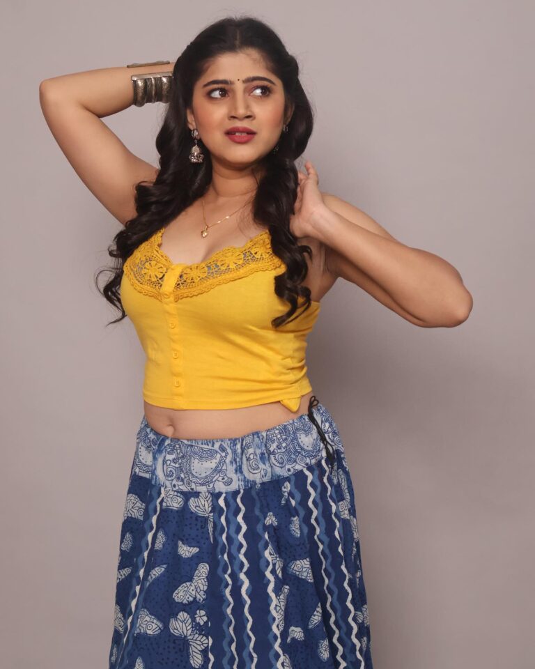 The Most Liked Instagram Photos of Sarika Salunkhe: A Top 10 Showcase!