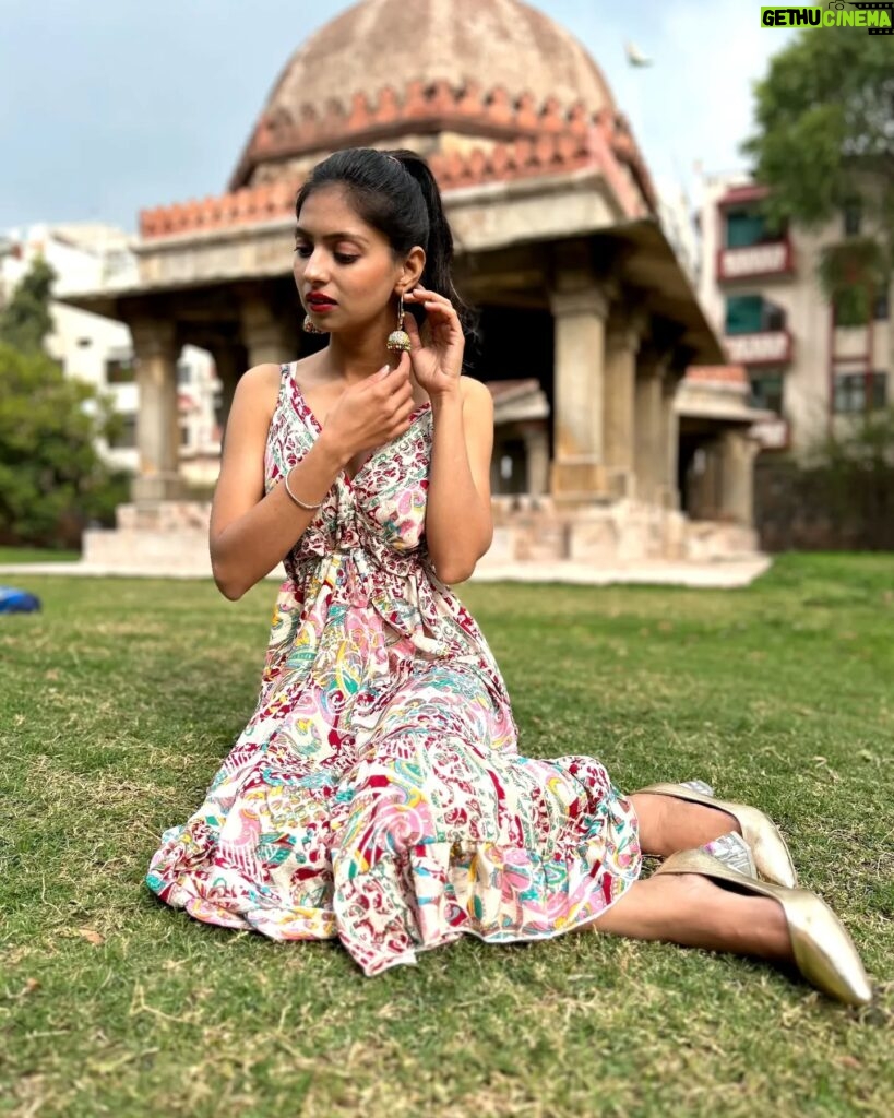 Actress Simran Sahdev HD Photos and Wallpapers November 2024 | Gethu Cinema