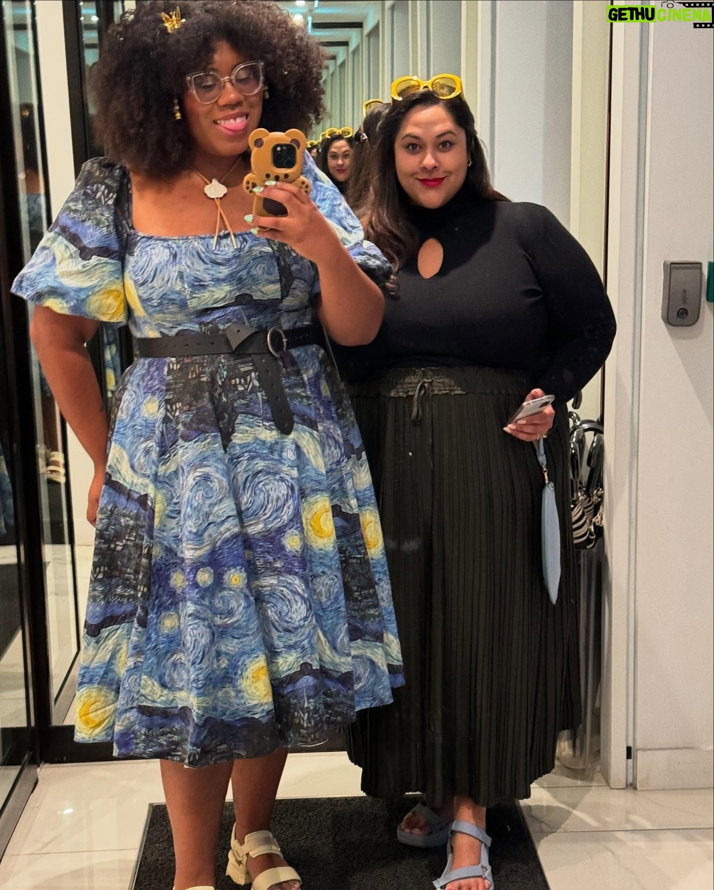 Actress Alexis Nikole Nelson HD Photos and Wallpapers January 2025 ...