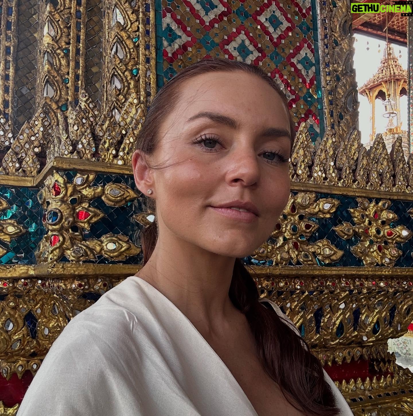 Angelique Boyer | Gethu Cinema