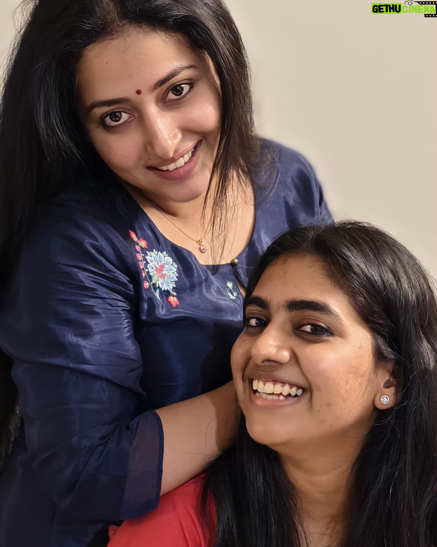 Actress Anu Sithara HD Photos and Wallpapers January 2025 | Gethu Cinema