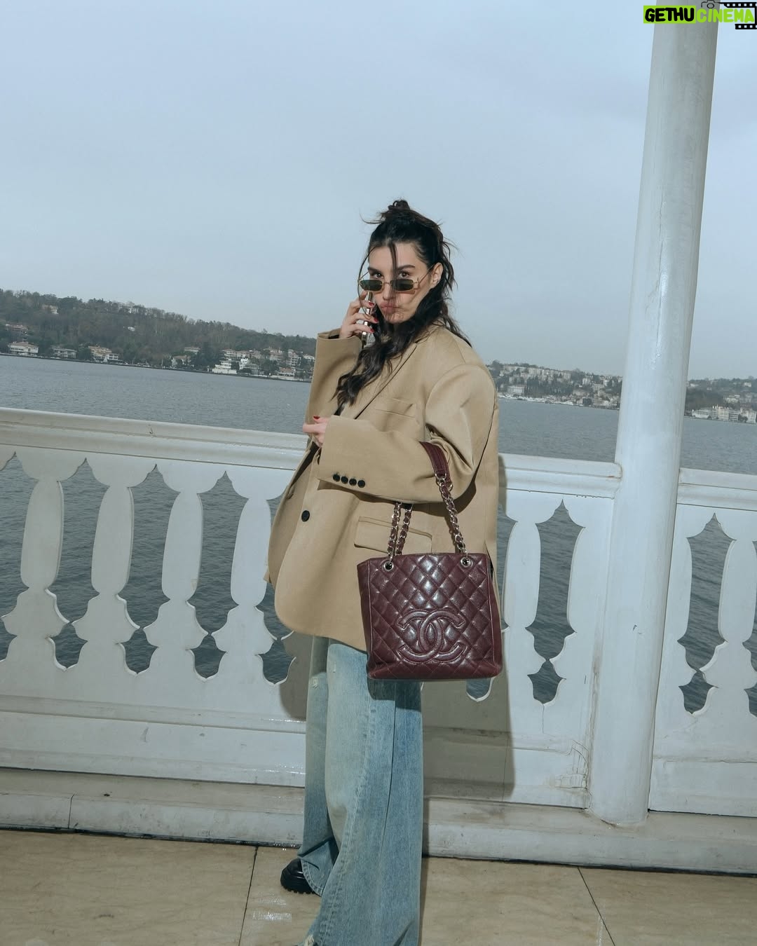 Actress Burcu Kiratli HD Photos and Wallpapers January 2025 | Gethu Cinema