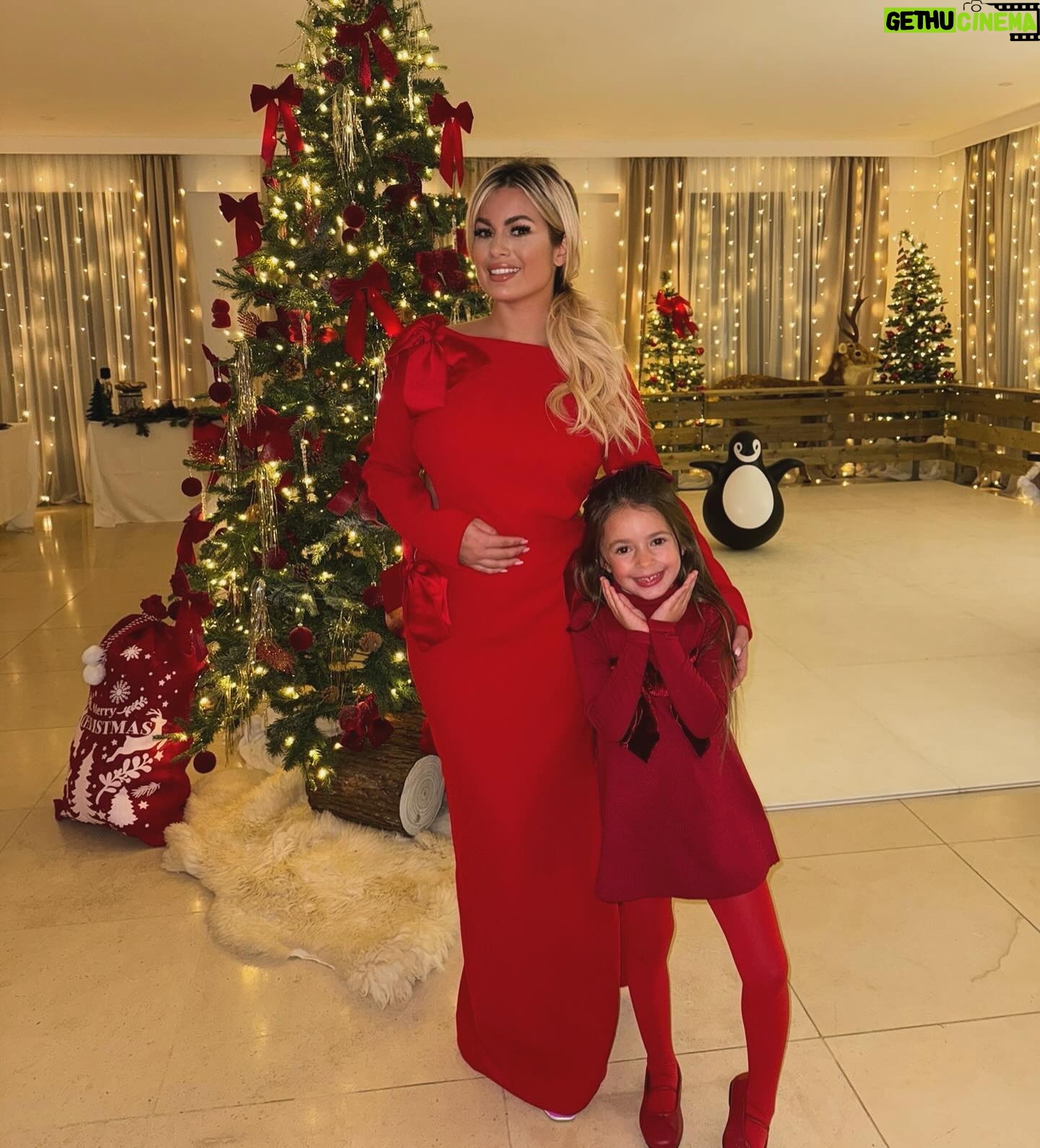 Actress Carla Moreau HD Photos and Wallpapers January 2025 | Gethu Cinema