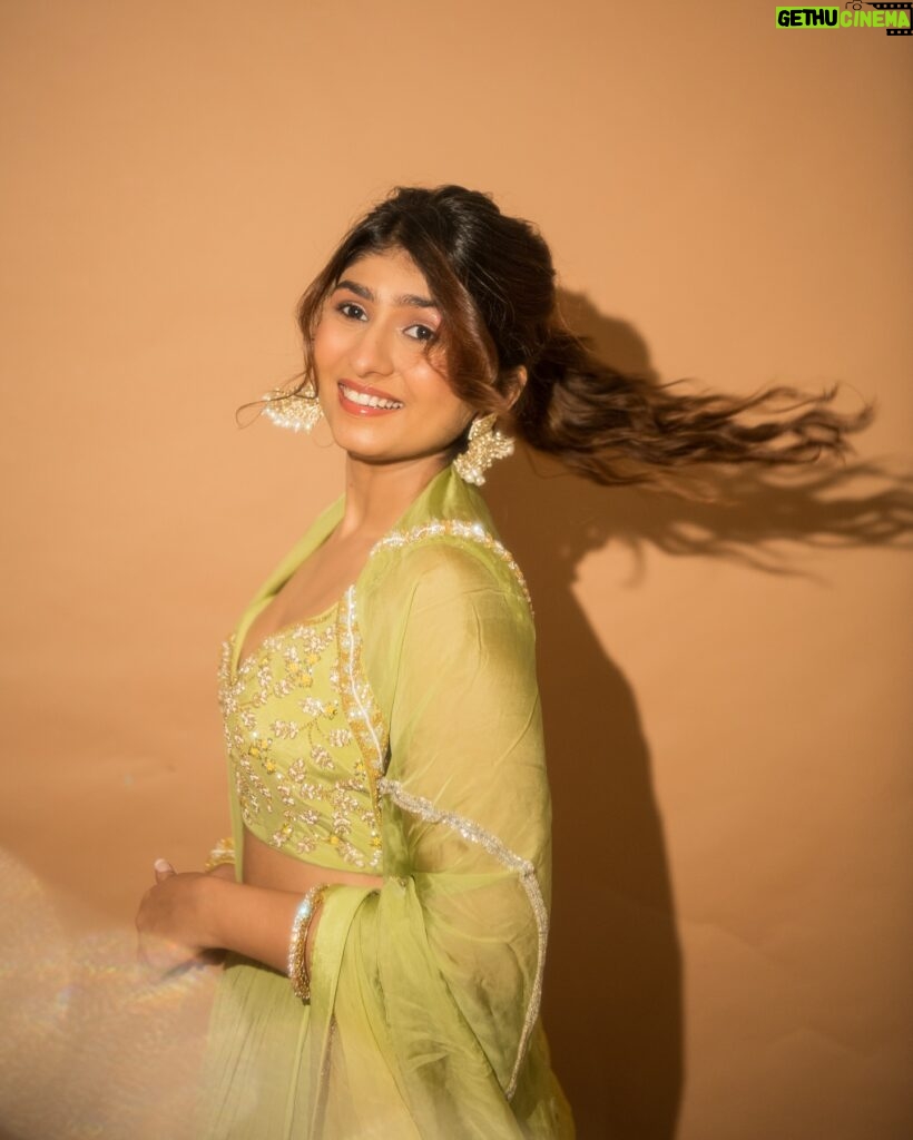 Actress Chandni Bhabhda HD Photos and Wallpapers October 2024 | Gethu ...