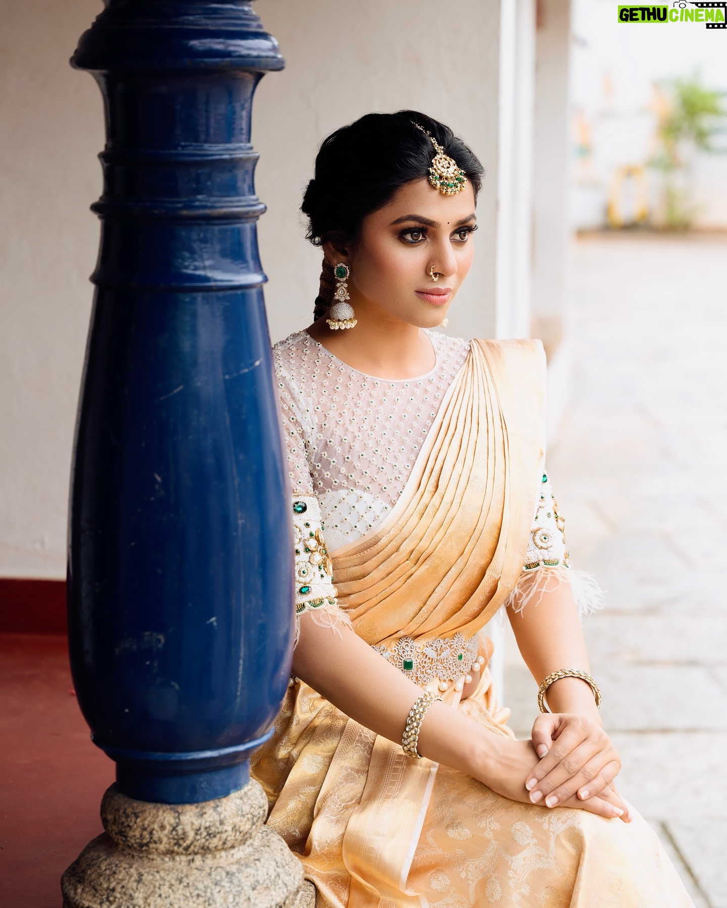 Actress Delna Davis HD Photos and Wallpapers January 2025 | Gethu Cinema