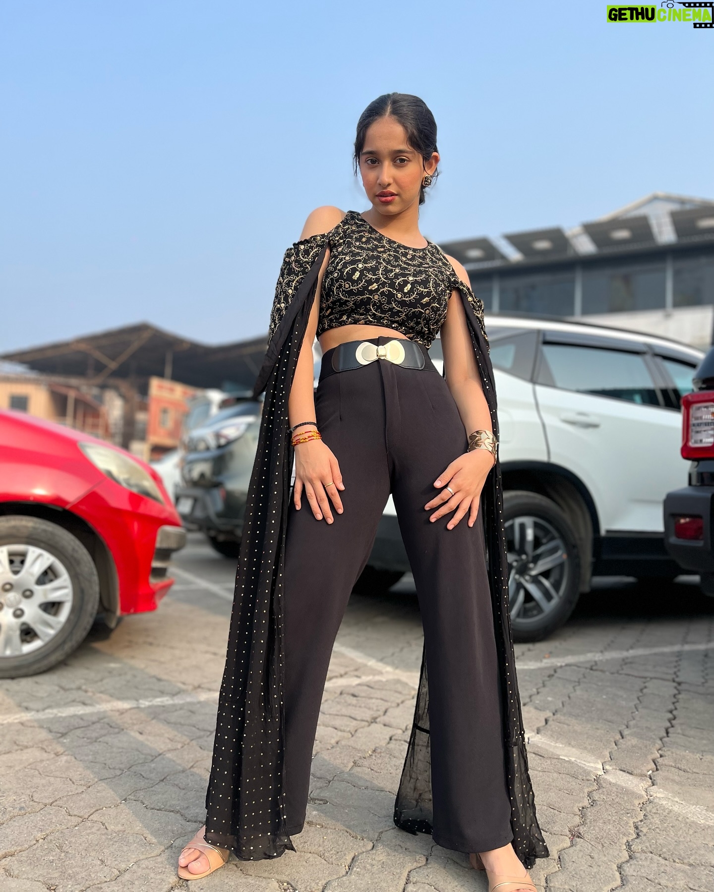 Actress Deshna Dugad HD Photos and Wallpapers February 2025 | Gethu Cinema