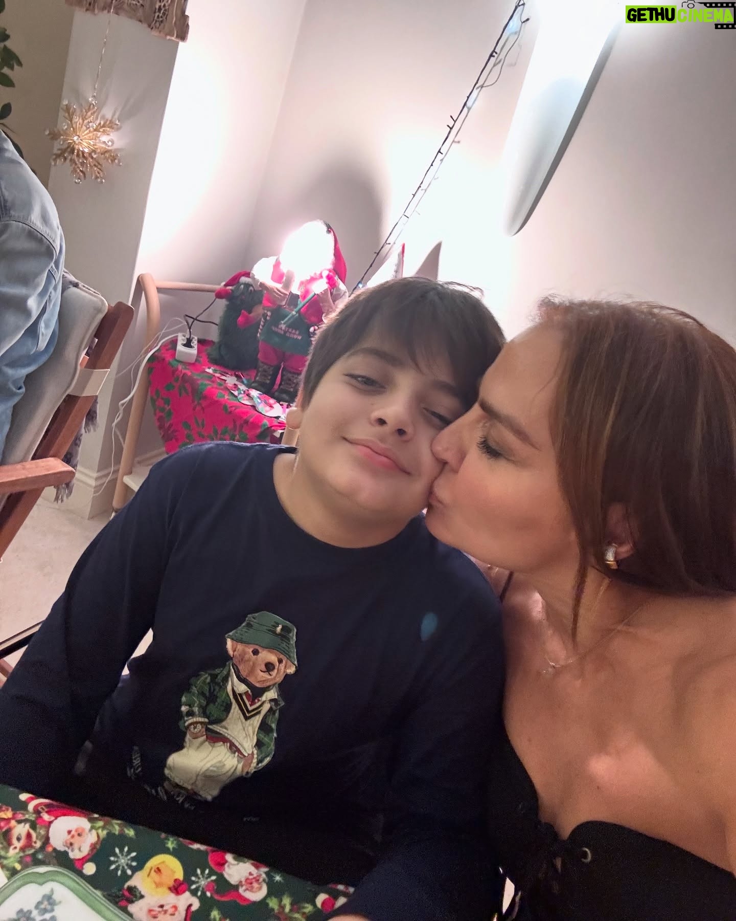 Actress Ebru Akel HD Photos and Wallpapers January 2025 | Gethu Cinema