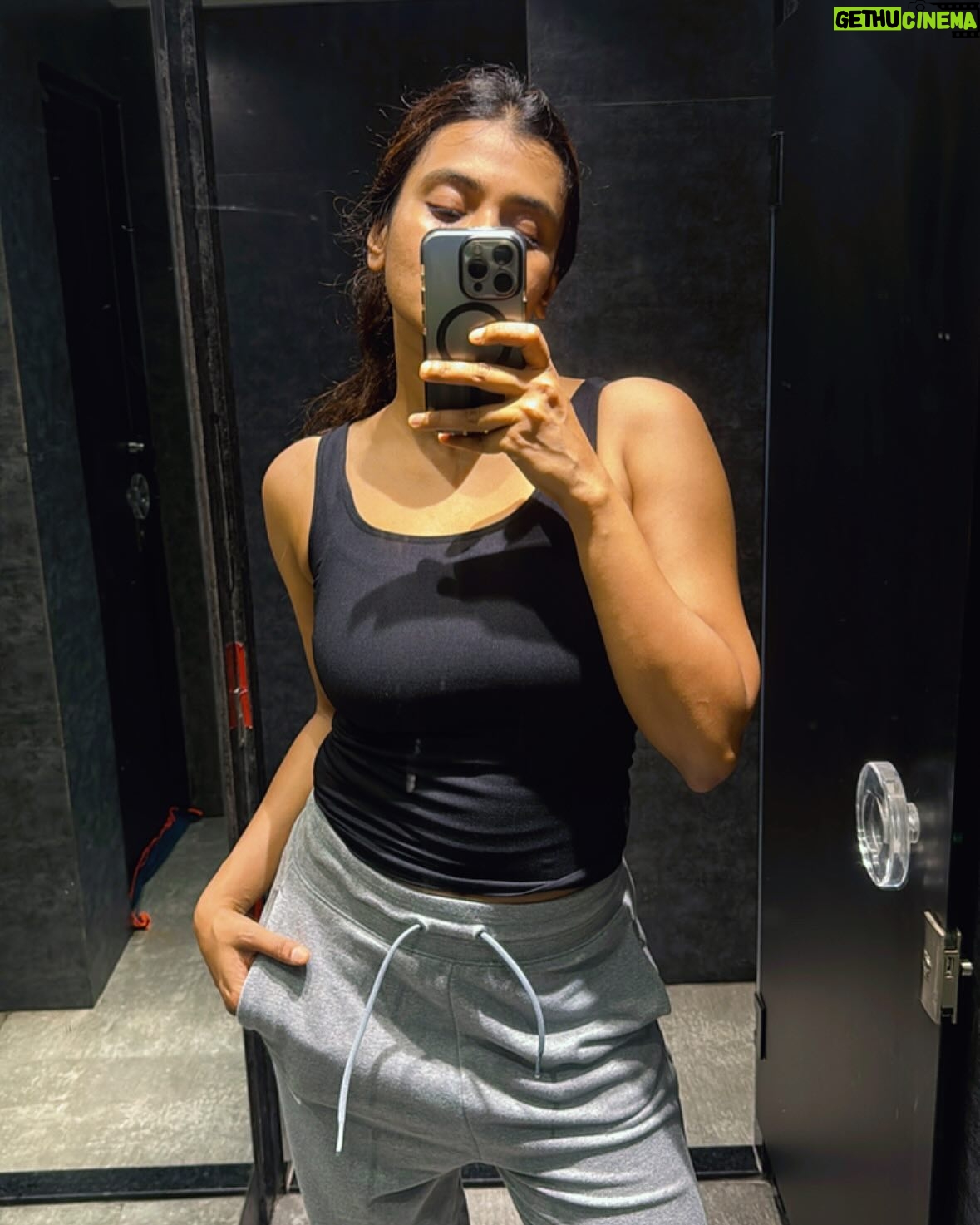 Actress Hebah Patel HD Photos and Wallpapers December 2024 | Gethu Cinema