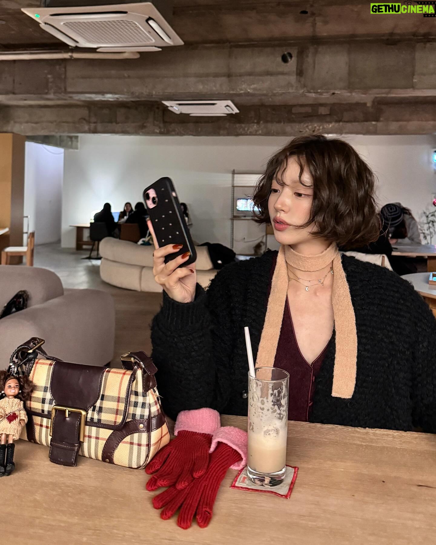 Actress Hong Ji-yoon HD Photos and Wallpapers December 2024 | Gethu Cinema