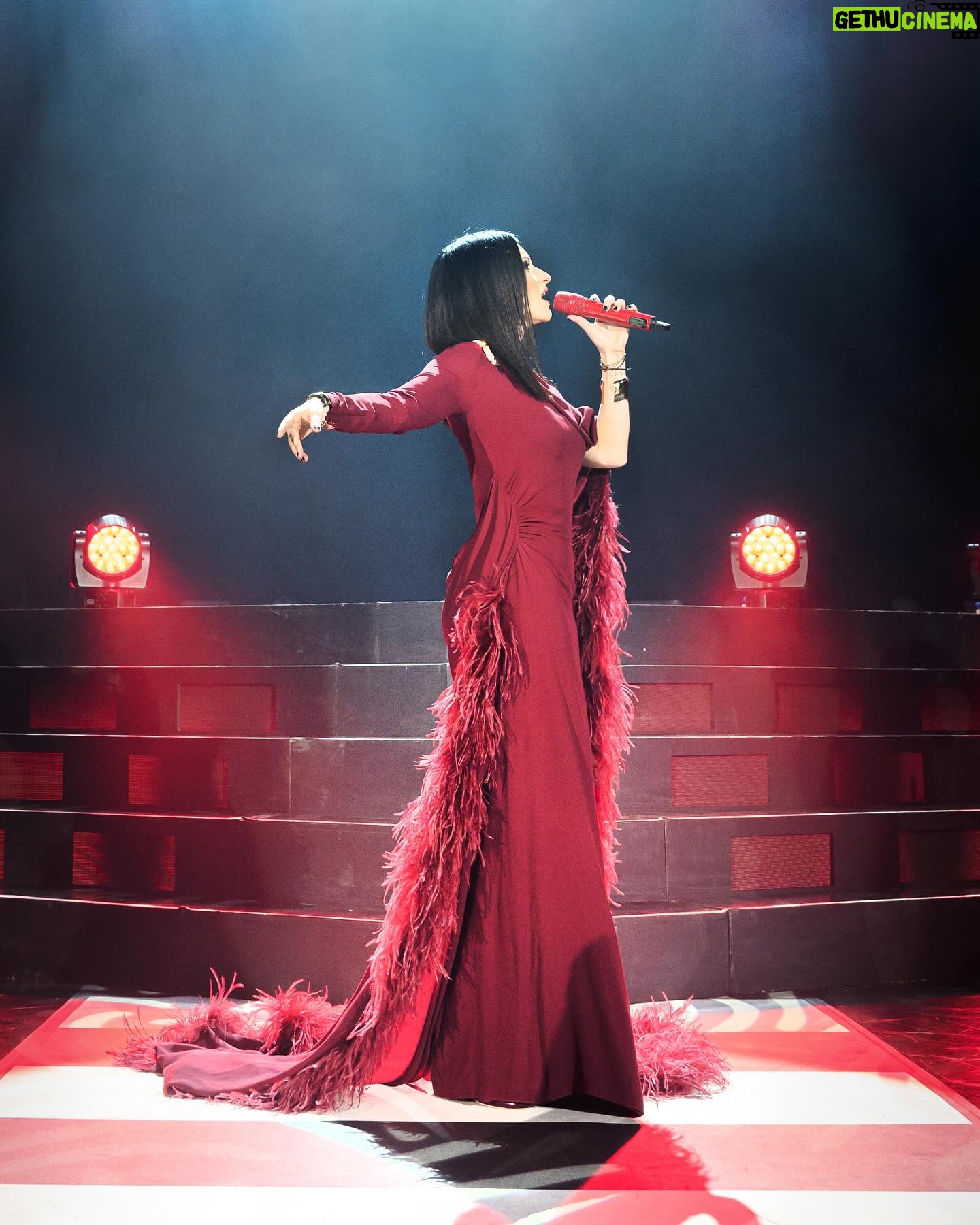 Actress Laura Pausini HD Photos and Wallpapers January 2025 | Gethu Cinema