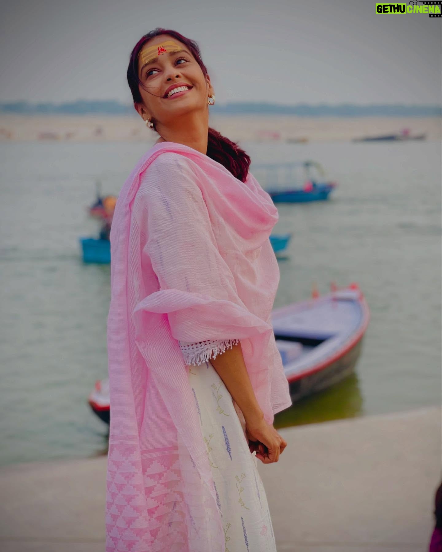 Actress Mugdha Chaphekar HD Photos and Wallpapers January 2025 | Gethu Cinema