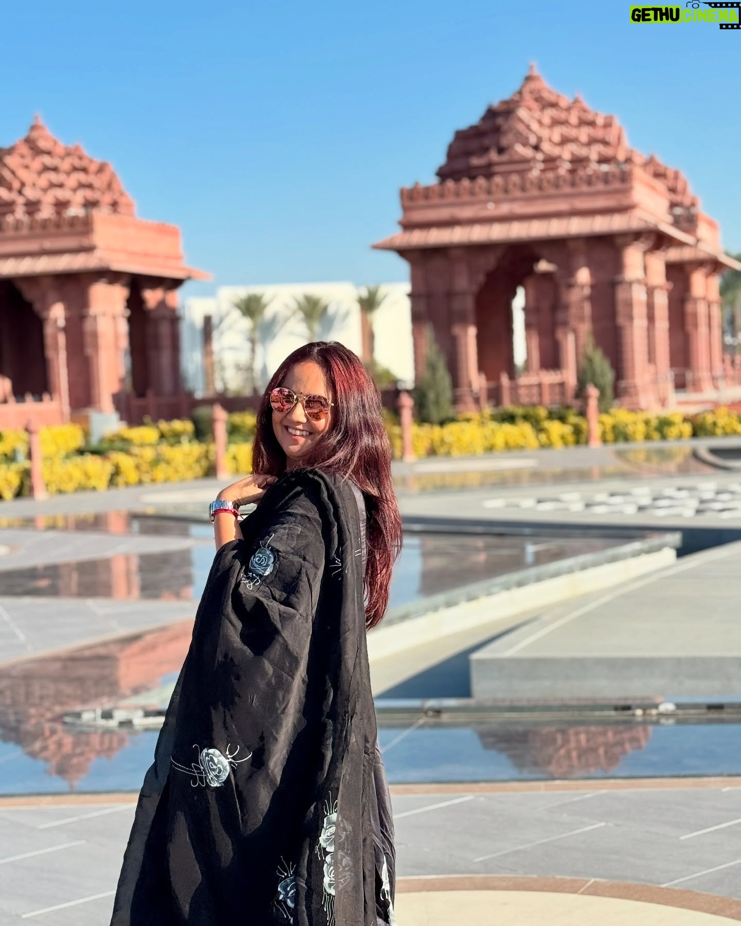 Actress Roopal Tyagi HD Photos and Wallpapers January 2025 | Gethu Cinema