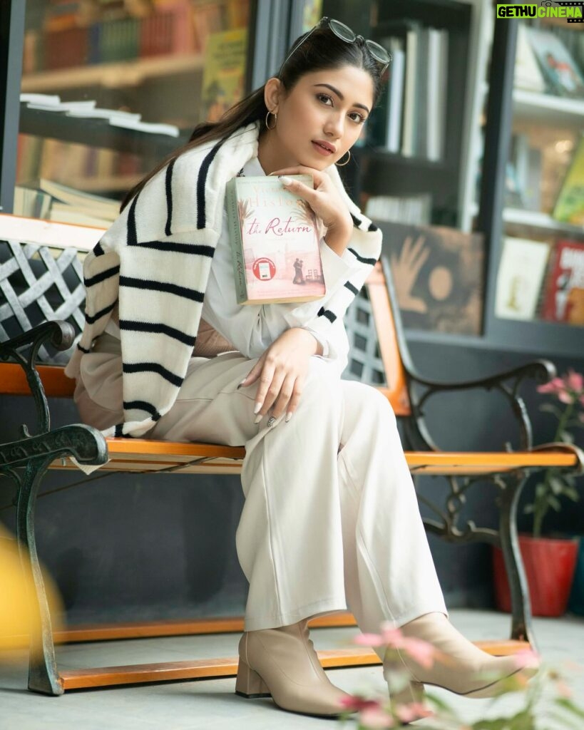 Actress Safa Kabir HD Photos and Wallpapers January 2025 | Gethu Cinema