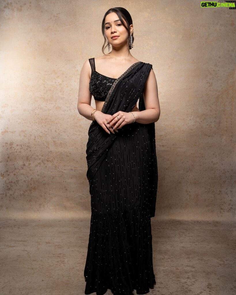 Actress Sara Tendulkar HD Photos and Wallpapers February 2024 | Gethu ...