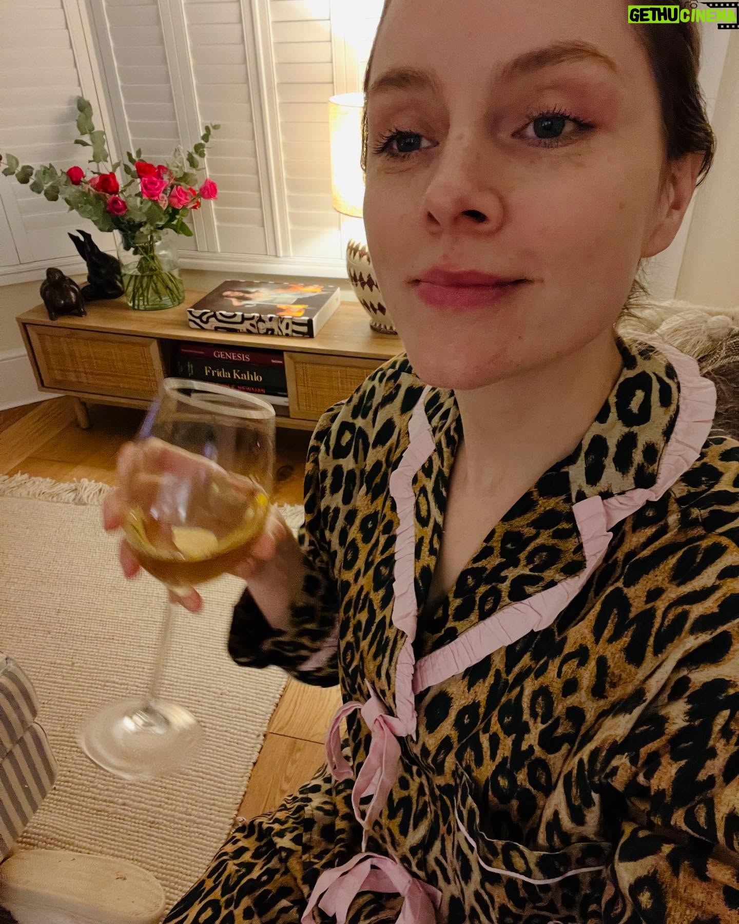 Actress Sophie Rundle HD Photos and Wallpapers February 2025 | Gethu Cinema