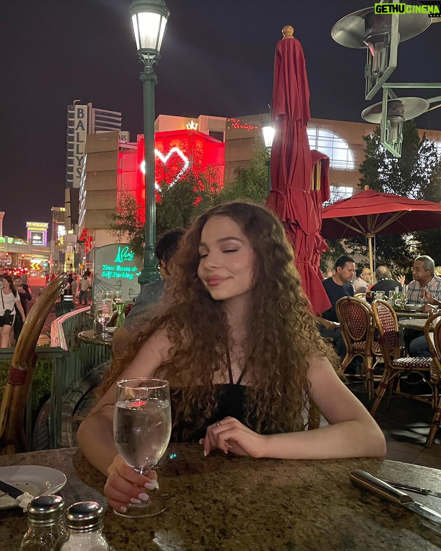 Sunday Kalogeras | Gethu Cinema