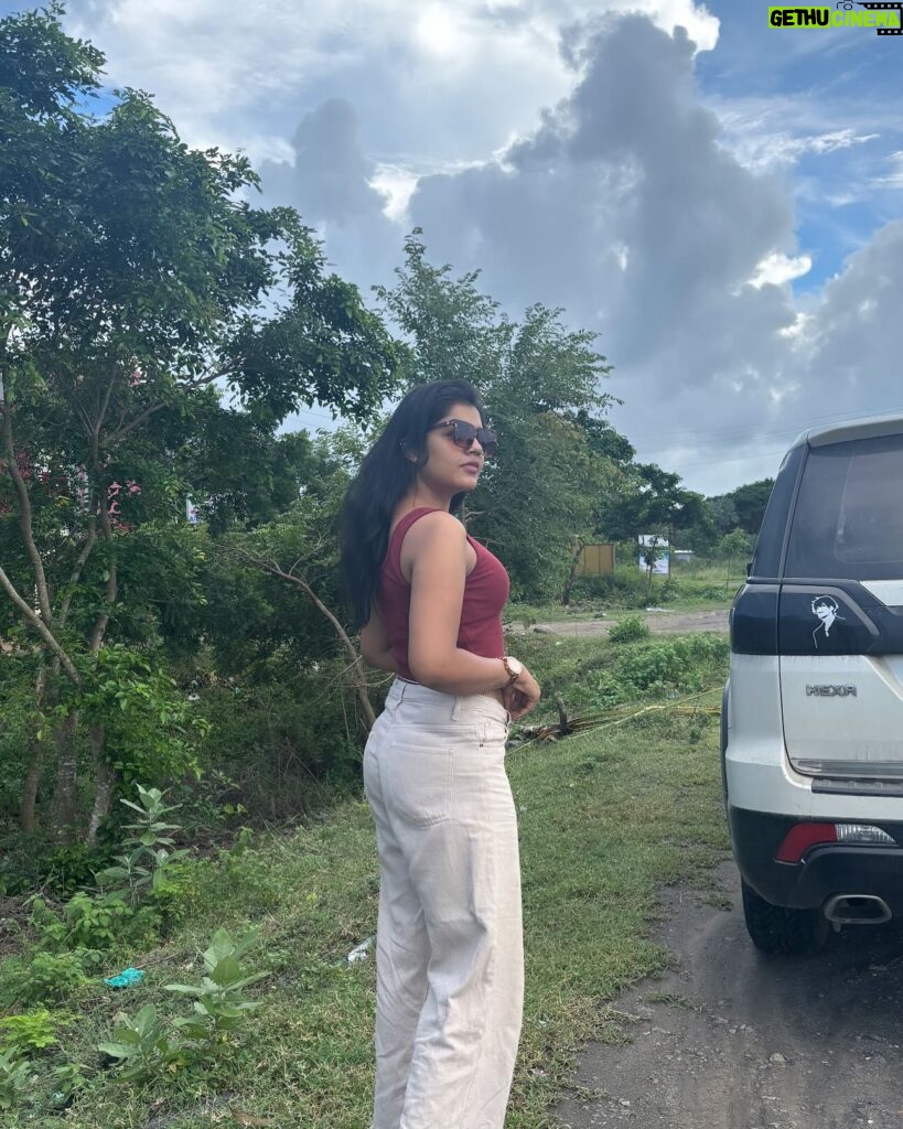 Actress Suveta Shrimpton HD Photos and Wallpapers December 2024 | Gethu ...