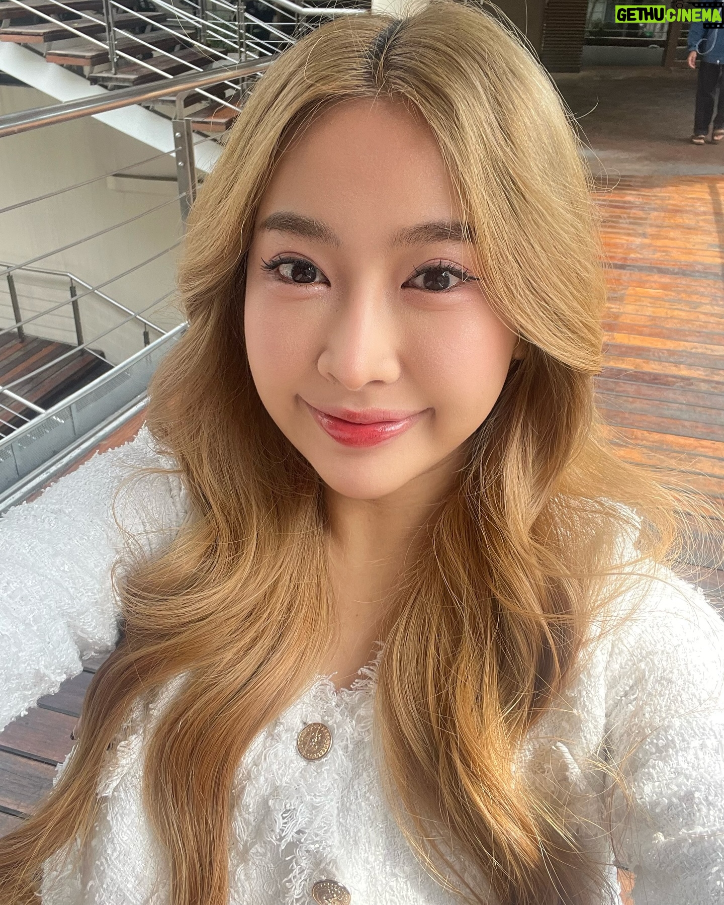 Actress Thanaporn Rattanasasiwimon HD Photos and Wallpapers January ...