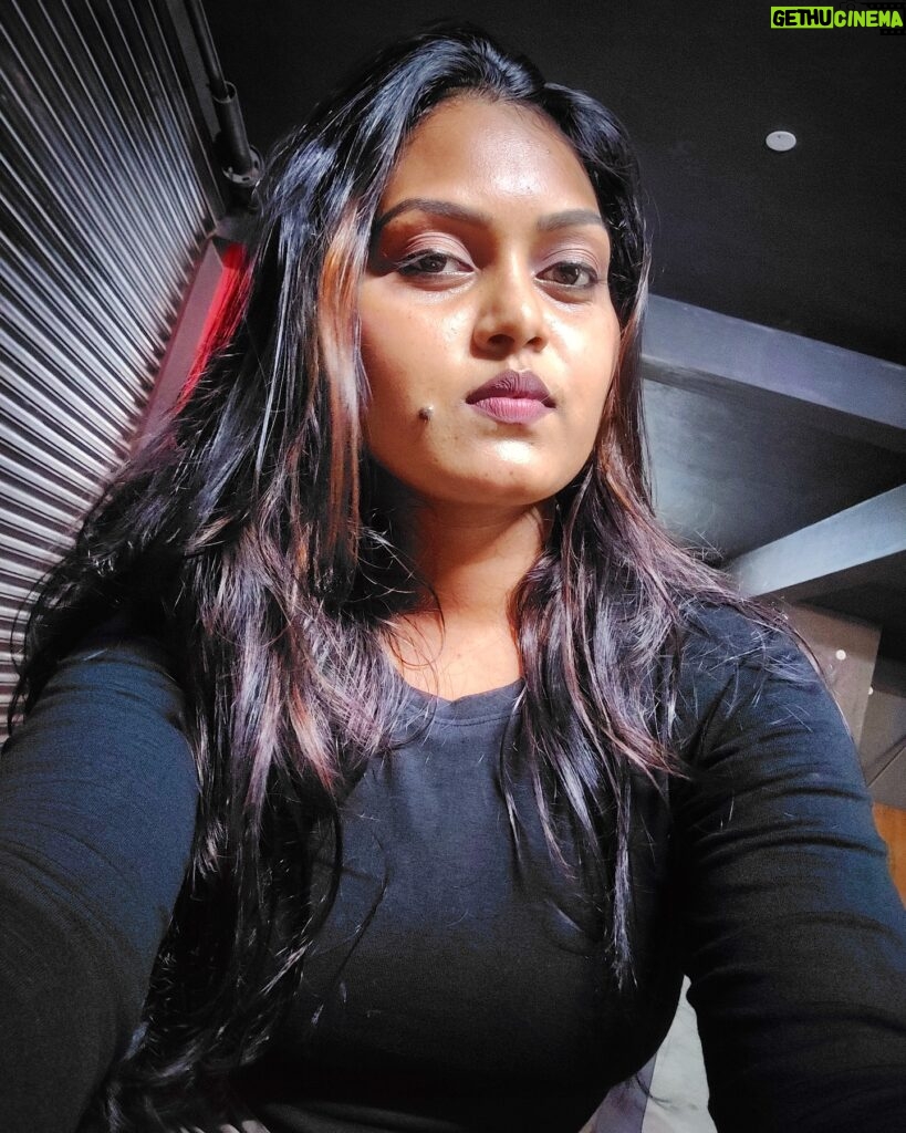 Actress Vishnu Priya HD Photos and Wallpapers February 2025 | Gethu Cinema