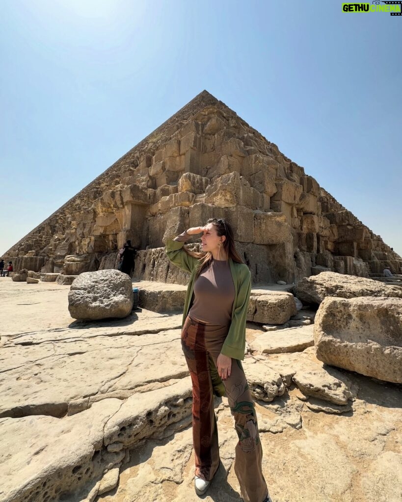 Actress Yasmin Erbil HD Photos and Wallpapers December 2024 | Gethu Cinema