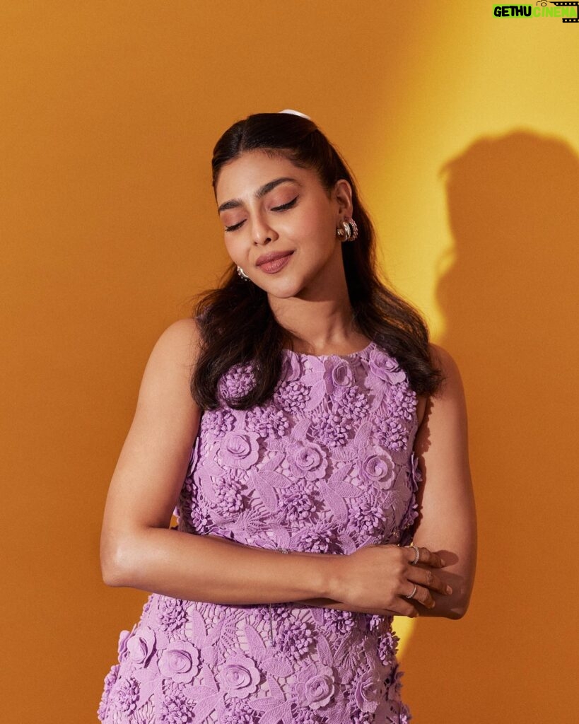 Actress Aishwarya Lekshmi HD Photos and Wallpapers February 2025 | Gethu Cinema