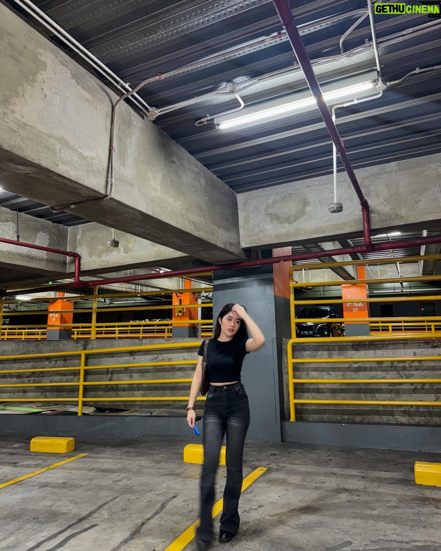 Actress Alifa Lubis HD Photos and Wallpapers January 2025 | Gethu Cinema