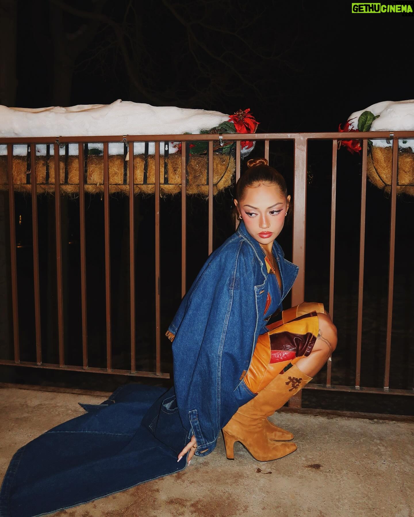 Actress Avani HD Photos and Wallpapers February 2025 | Gethu Cinema