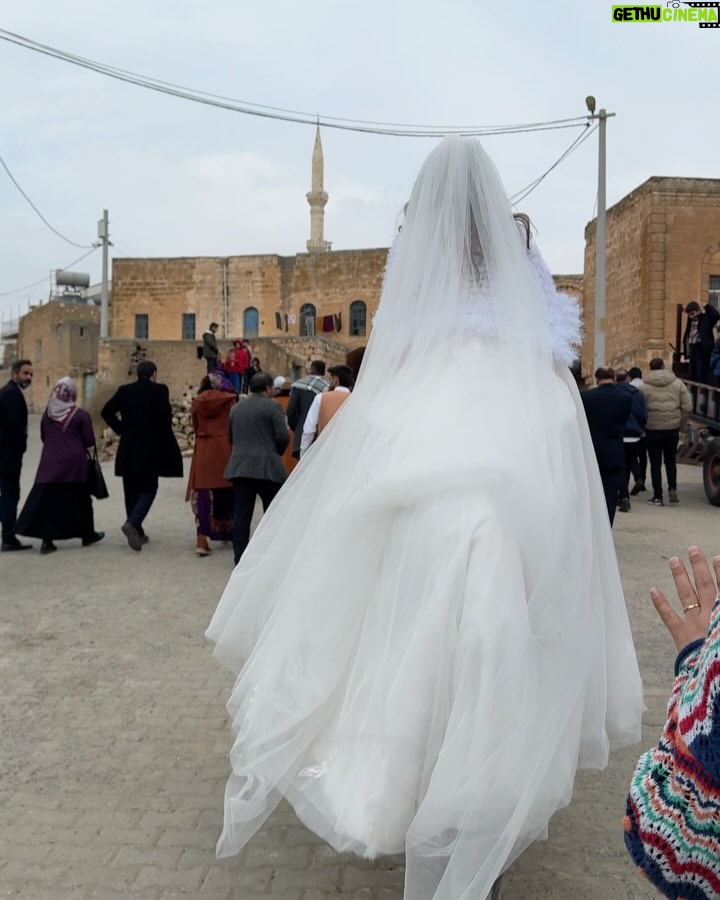 Actress Bahar ?ahin HD Photos and Wallpapers February 2025 | Gethu Cinema