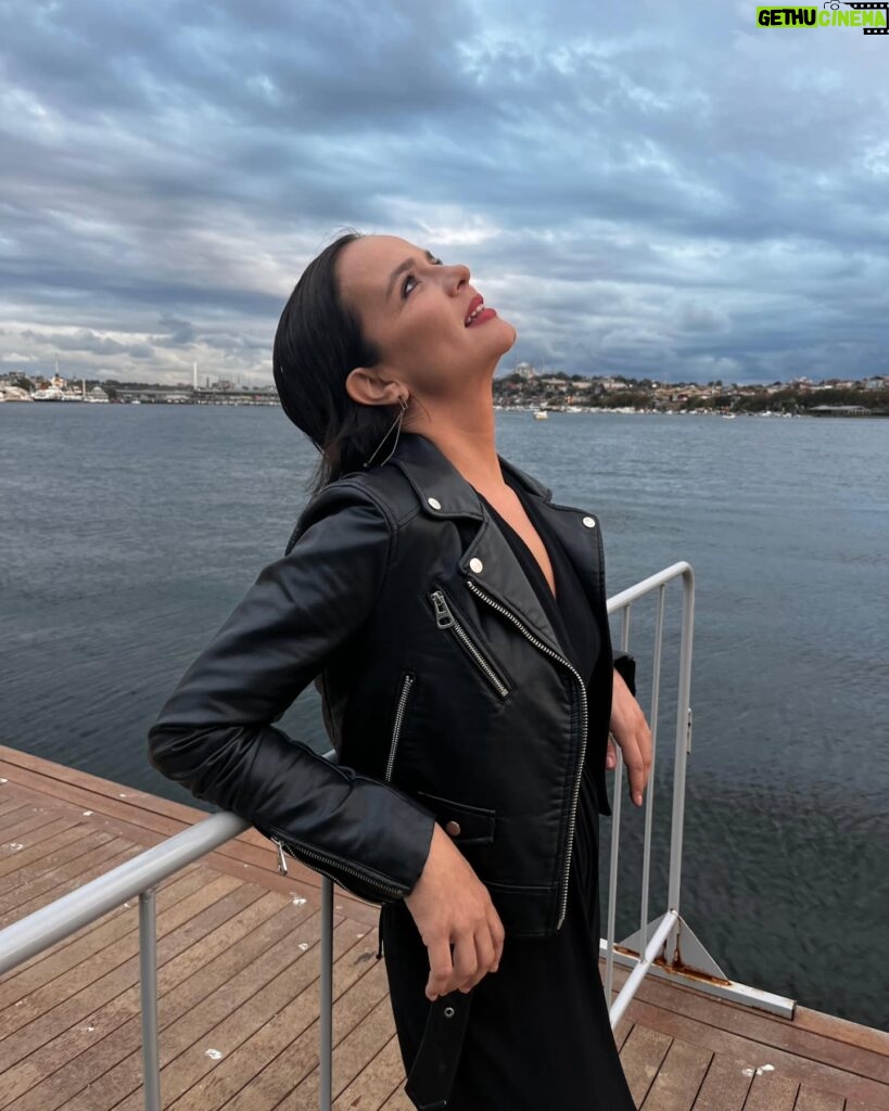 Actress Burcu Alt?n HD Photos and Wallpapers September 2025 | Gethu Cinema