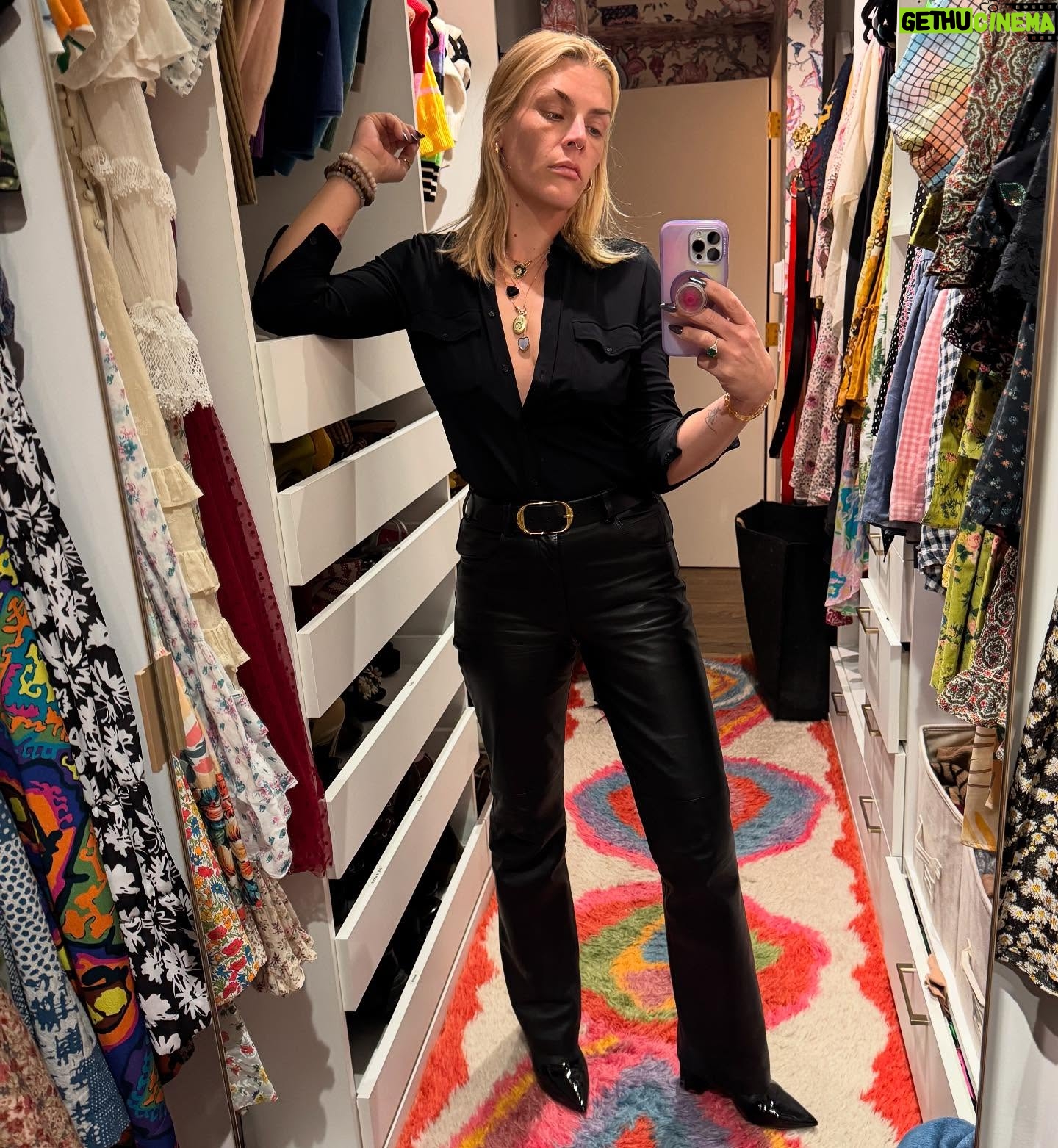 Actress Busy Philipps HD Photos and Wallpapers February 2025 | Gethu Cinema