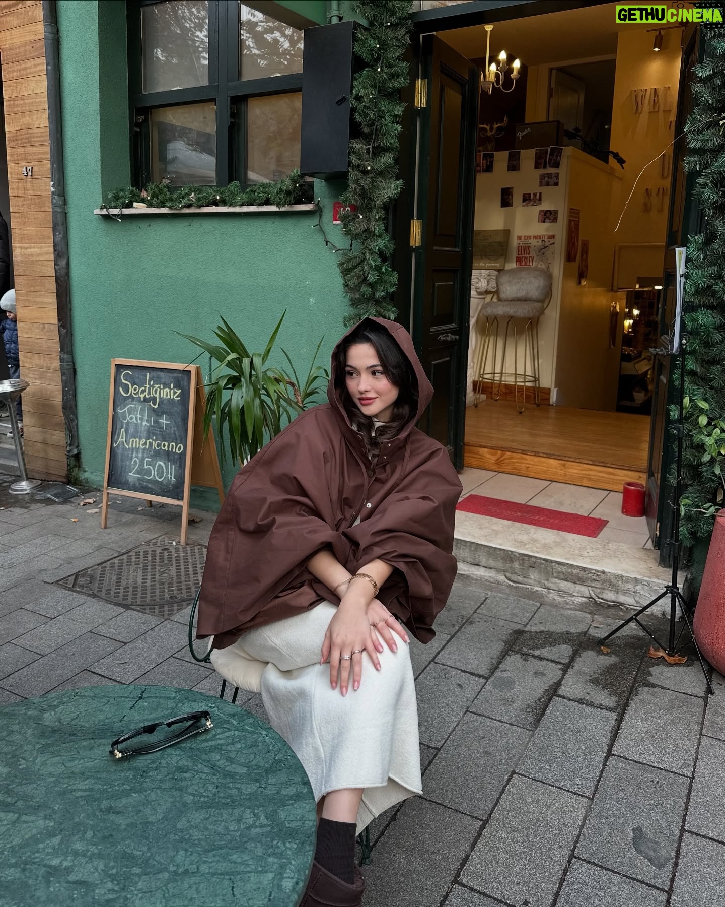 Actress Derya P?nar Ak HD Photos and Wallpapers February 2025 | Gethu ...