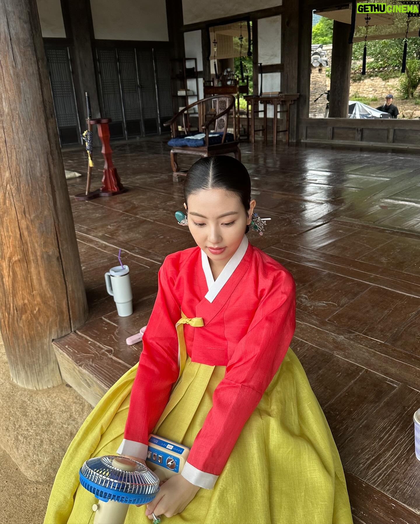 Actress Ha Yul-Ri HD Photos and Wallpapers January 2025 | Gethu Cinema